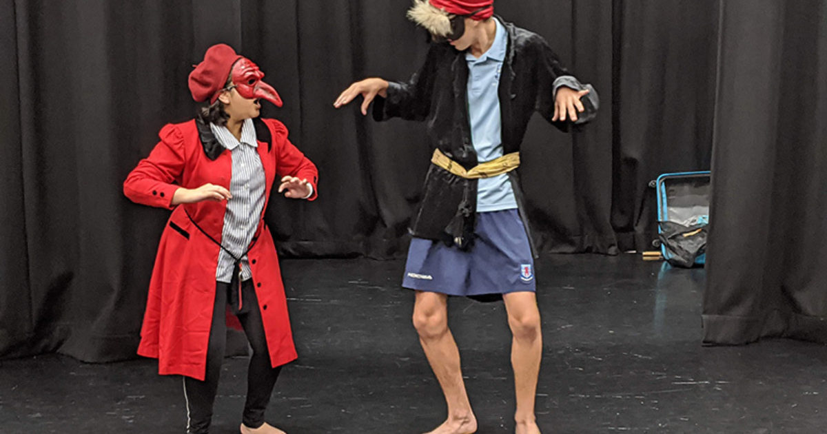 Drama students complete Commedia Dell’arte workshop - Macleans College